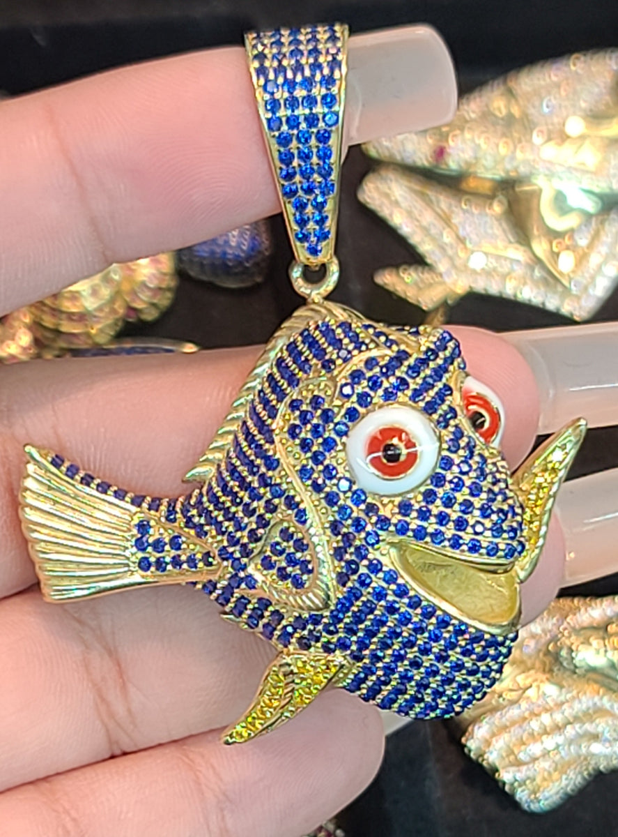 Yellow Gold Dory Pendant – TAMAYO GOLD LLC