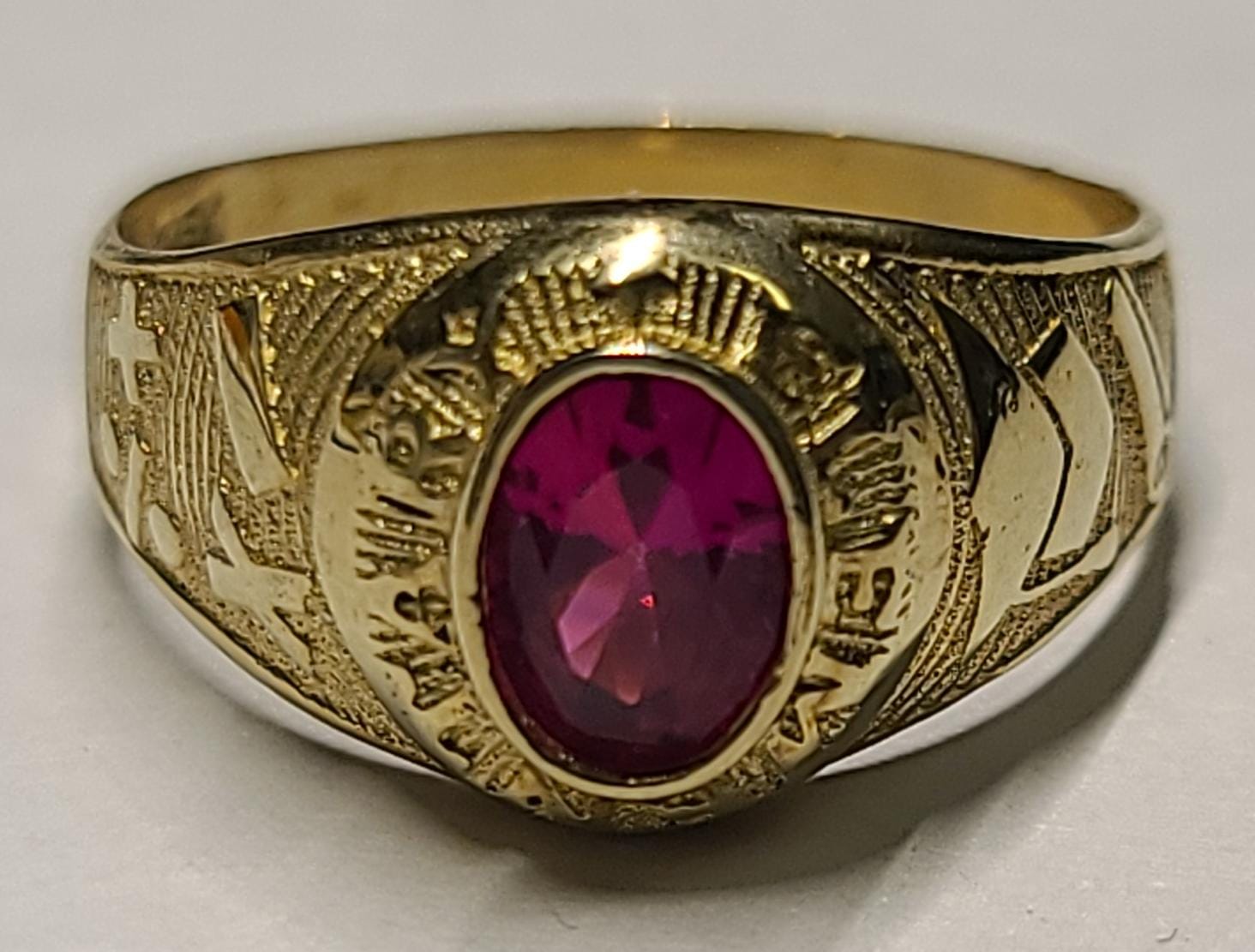 10k gold graduation ring store