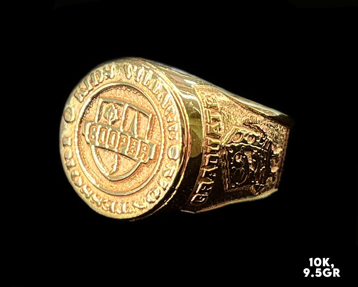 Solid gold graduation ring – TAMAYO GOLD LLC